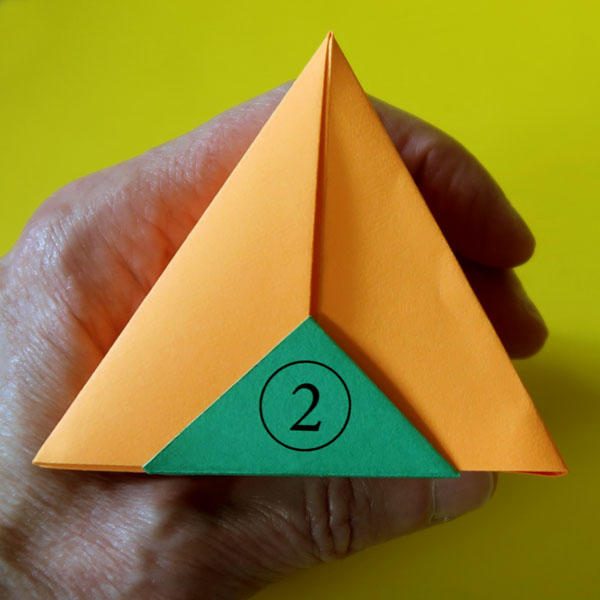 How To Make A Triangular Box With A Sliding Lock | Byopia Press
